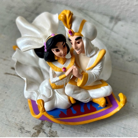 Holiday | Vintage New In Box Keepsake Aladdin Ornament | Poshmark